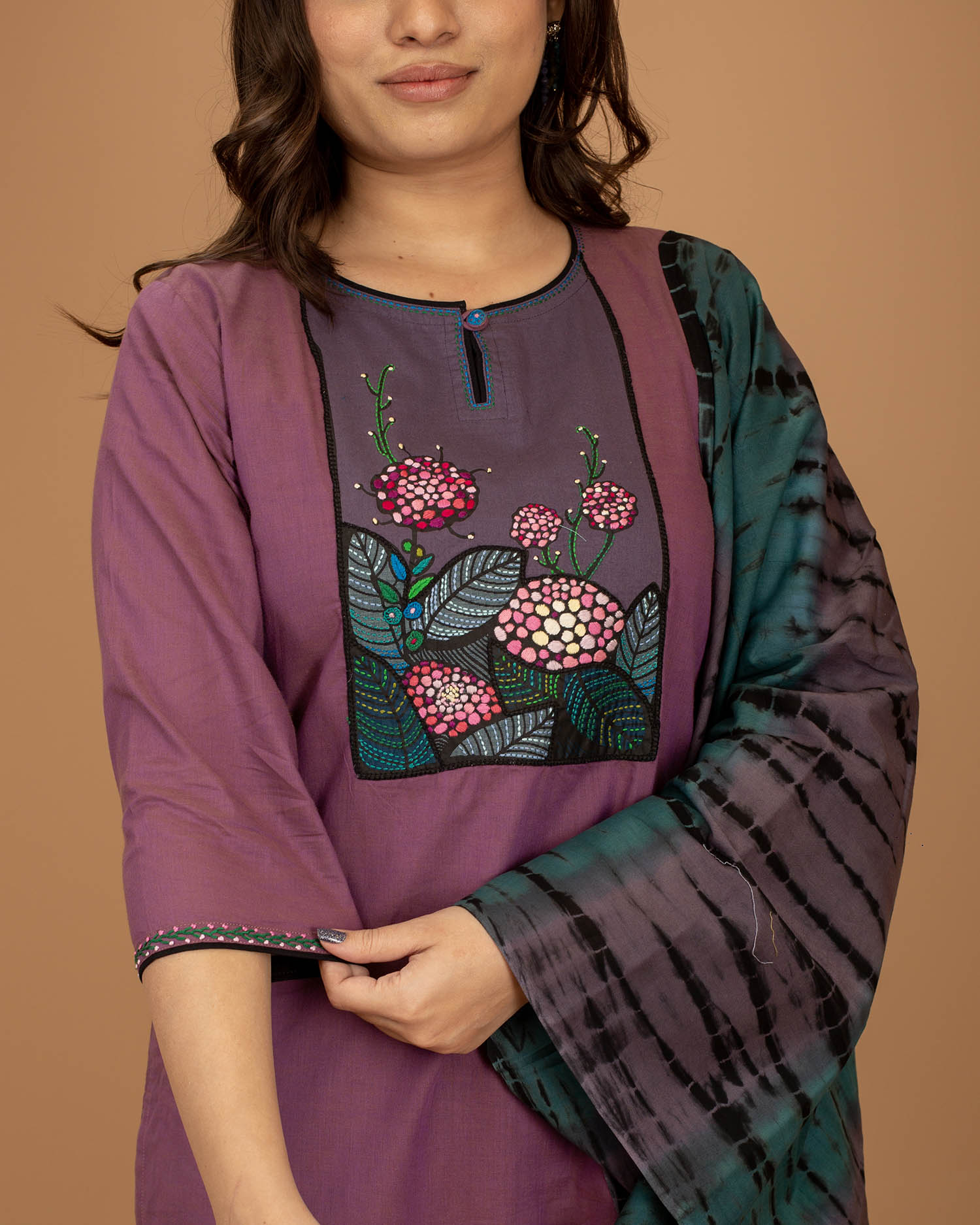 Deshal | undefined | undefined