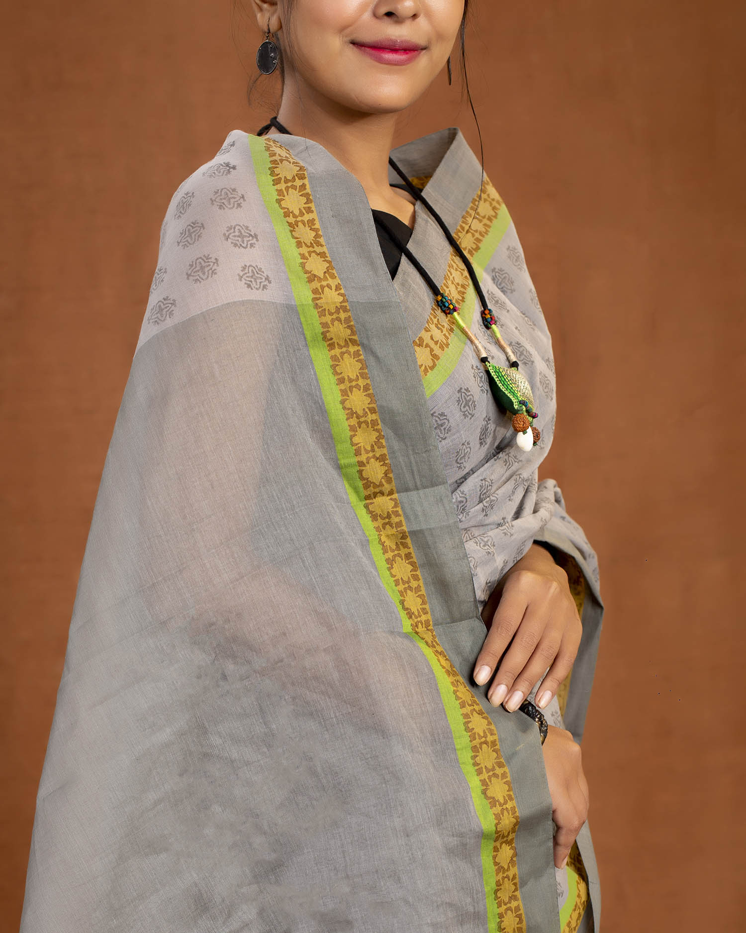 Deshal | undefined | undefined