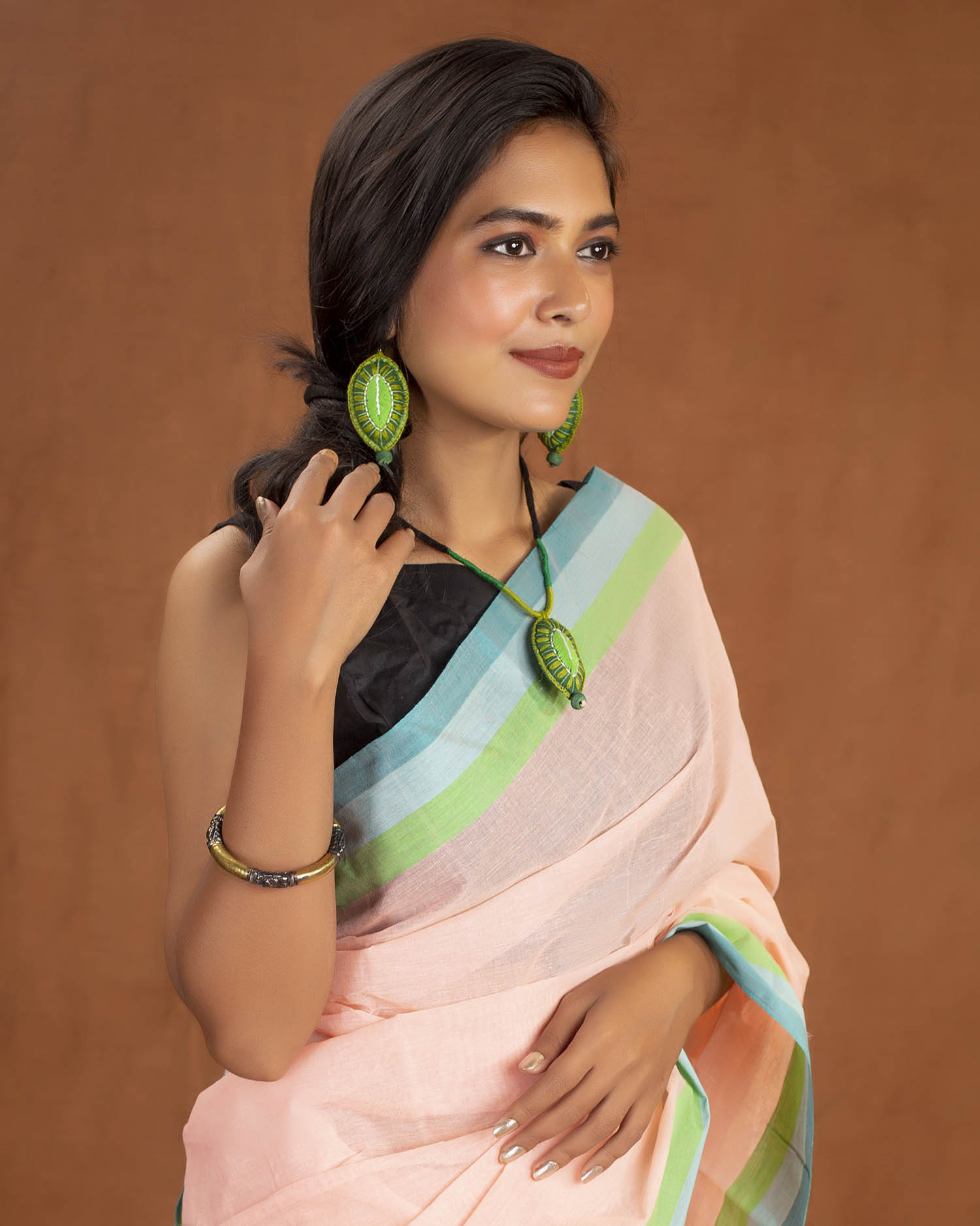 Deshal | undefined | undefined