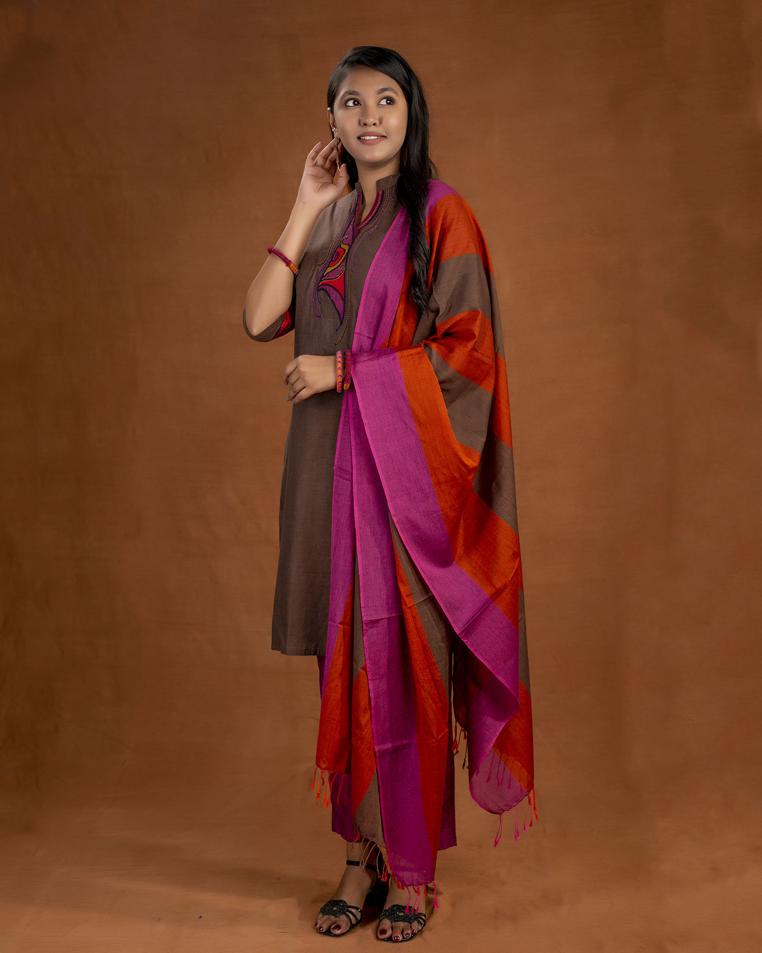 Deshal | undefined | undefined