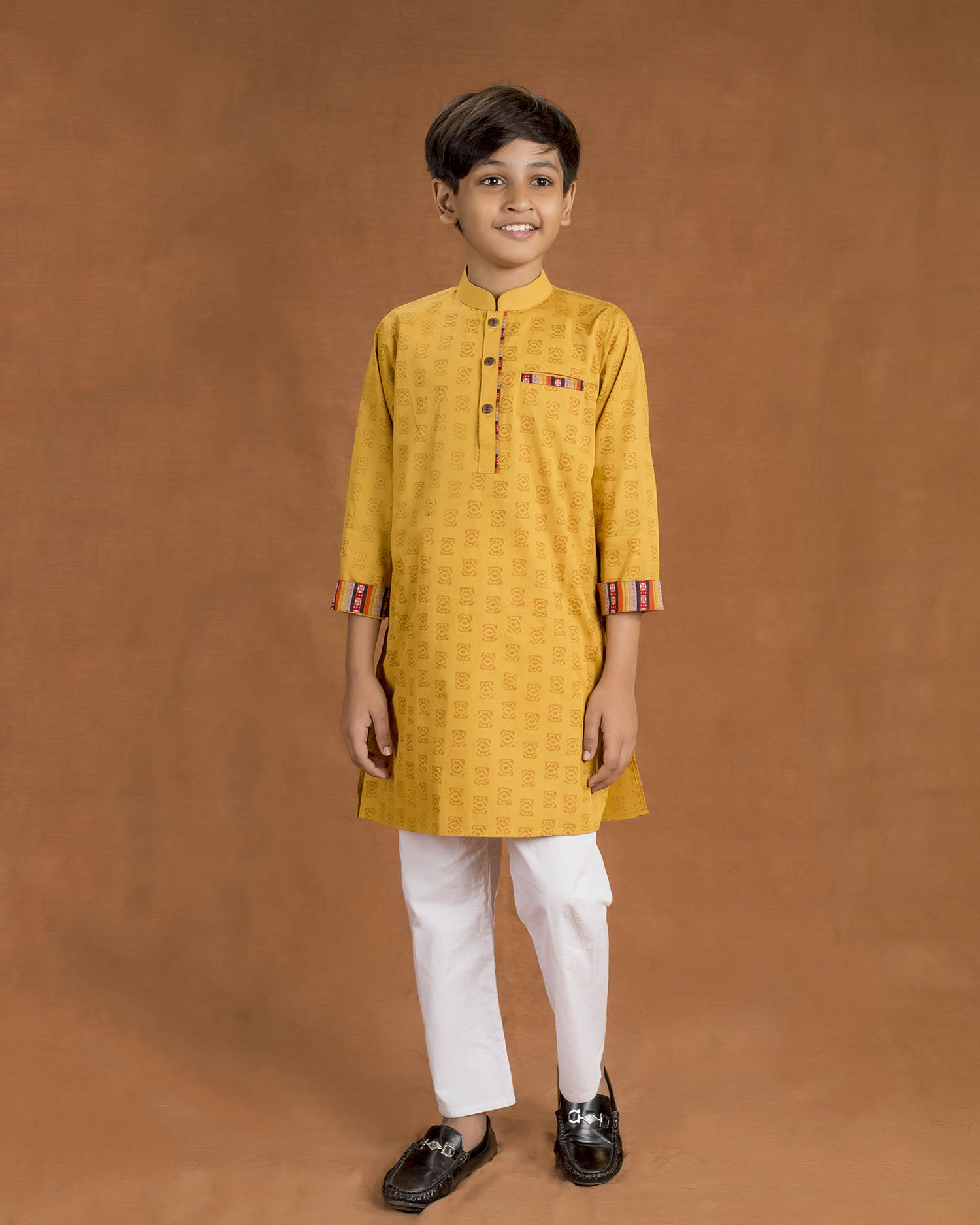 Deshal | undefined | undefined