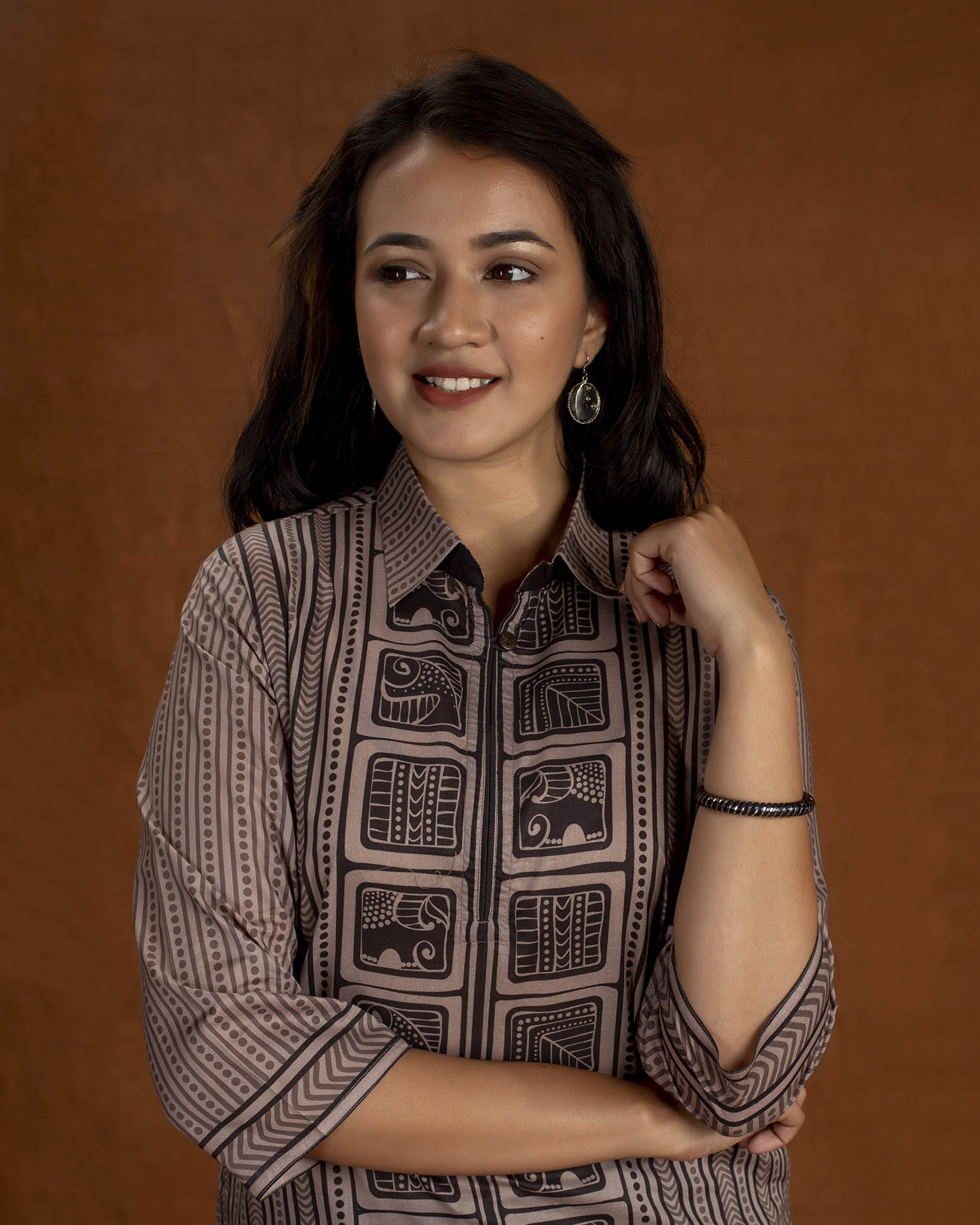 Deshal | undefined | undefined