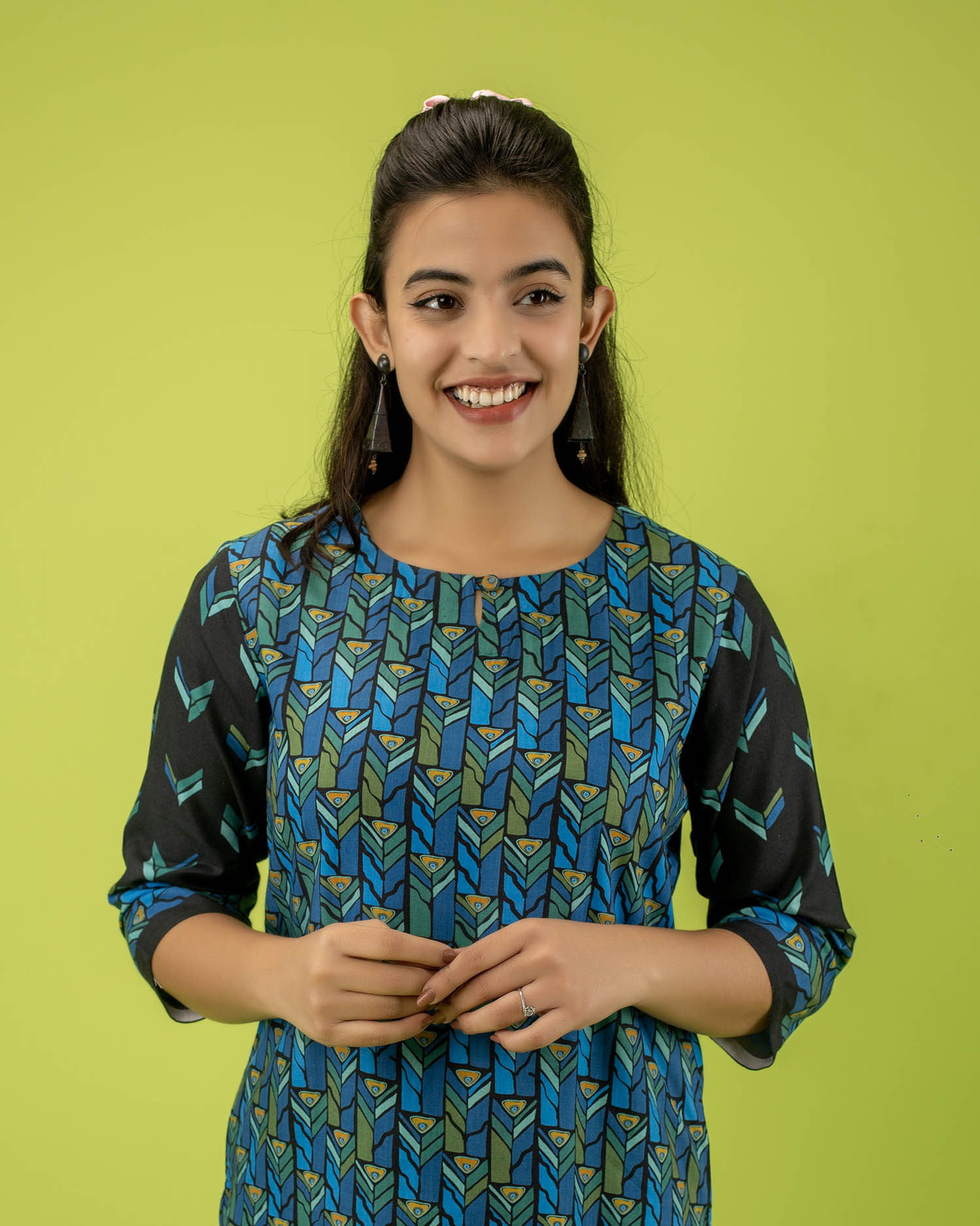 Deshal | undefined | undefined